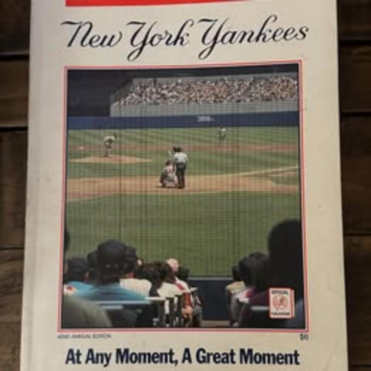 NEW YORK YANKEES MAGAZINE | EstateSales.org
