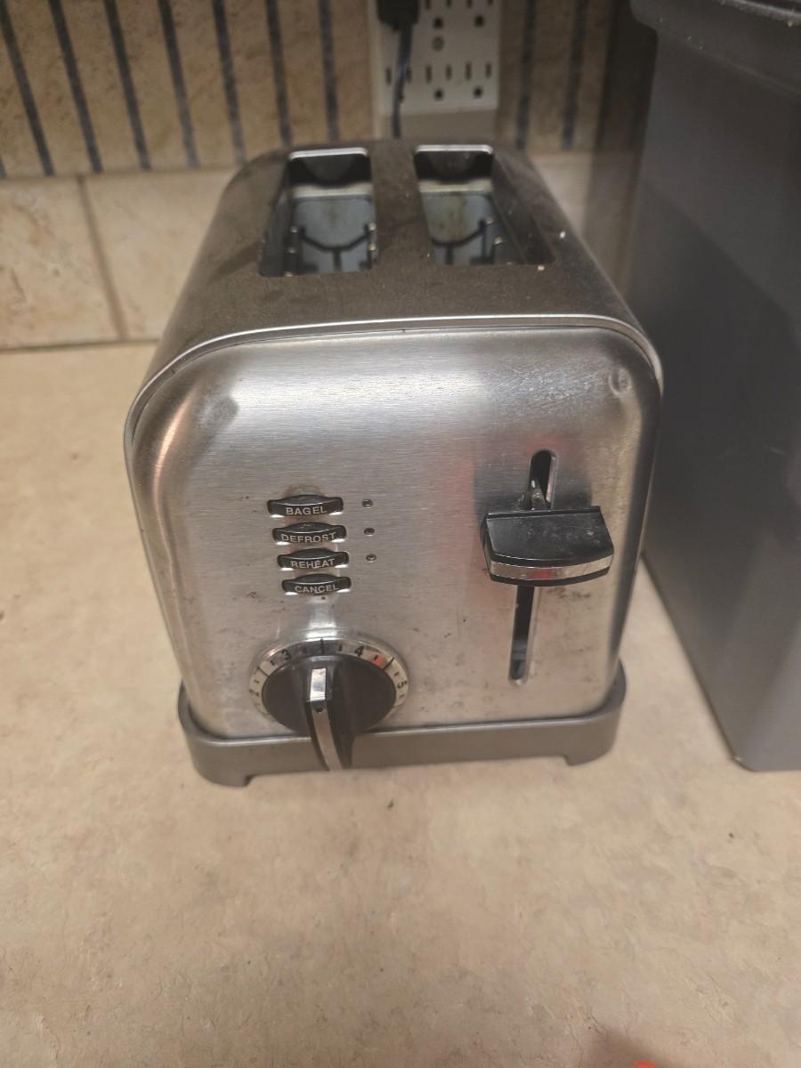 Toaster | EstateSales.org
