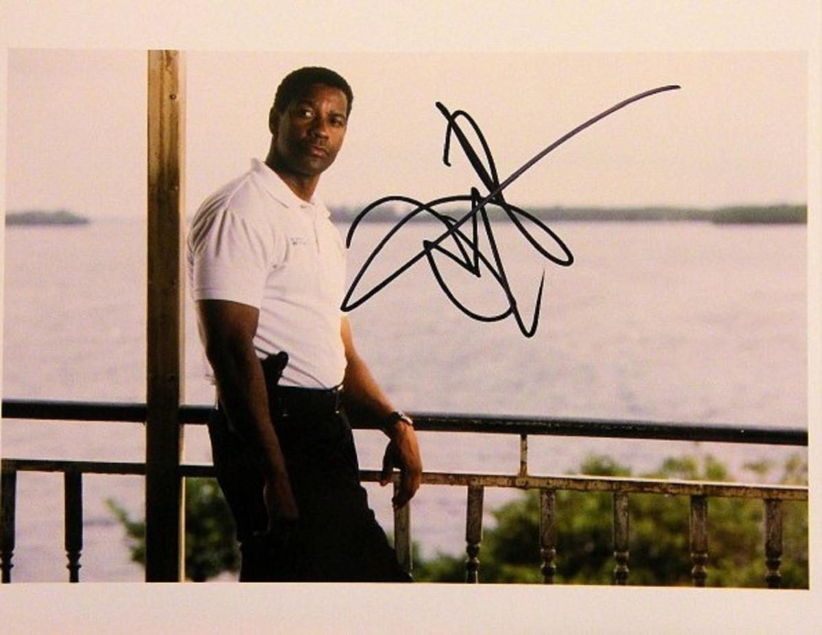 Denzel Washington signed movie still photo | EstateSales.org