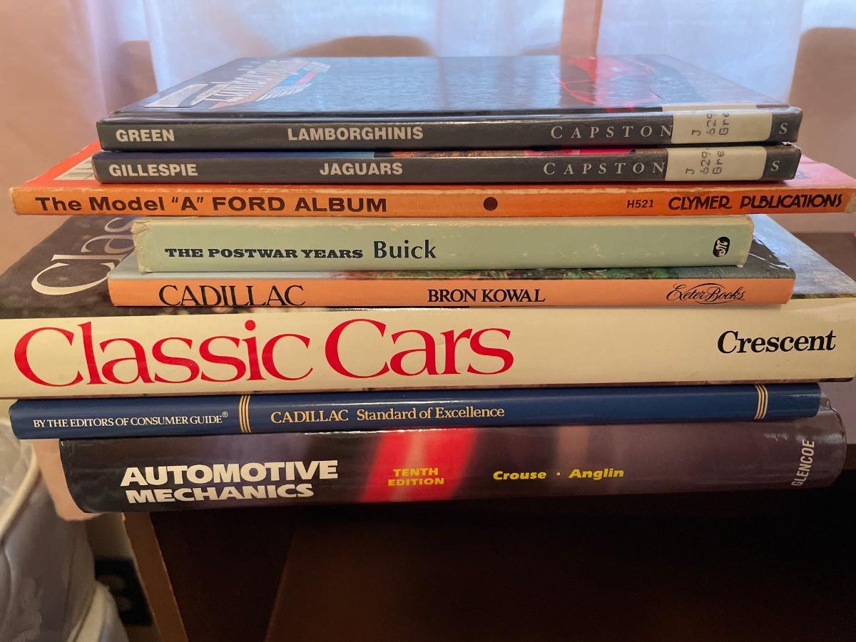 Vintage books about cars | EstateSales.org
