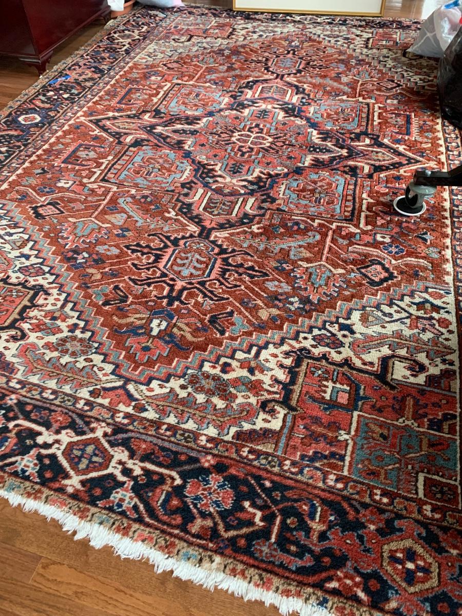 Large Wool Rug - Approx. 12' x 8.5' | EstateSales.org