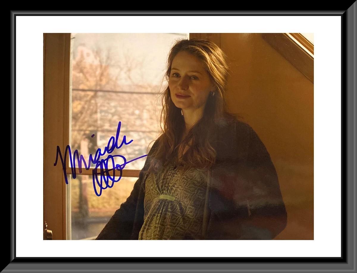 Miranda Otto signed movie photo. 8X10 Inches | EstateSales.org