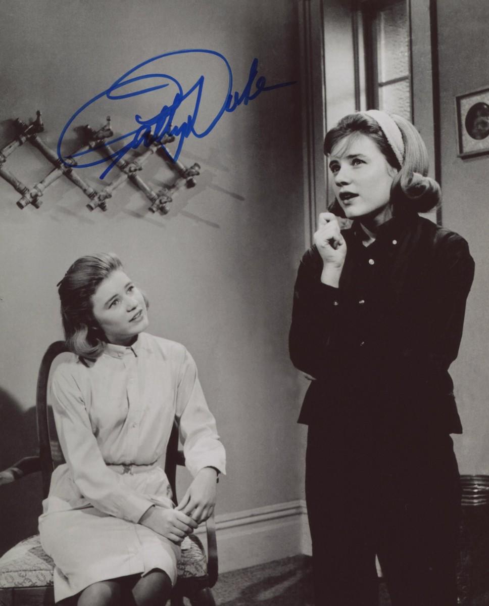 Patty Duke signed movie photo | EstateSales.org