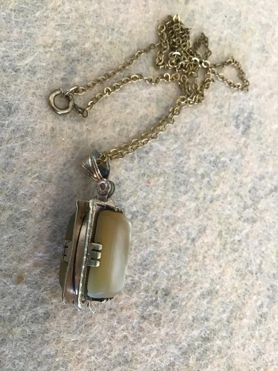 Antique Locket With Chain | EstateSales.org