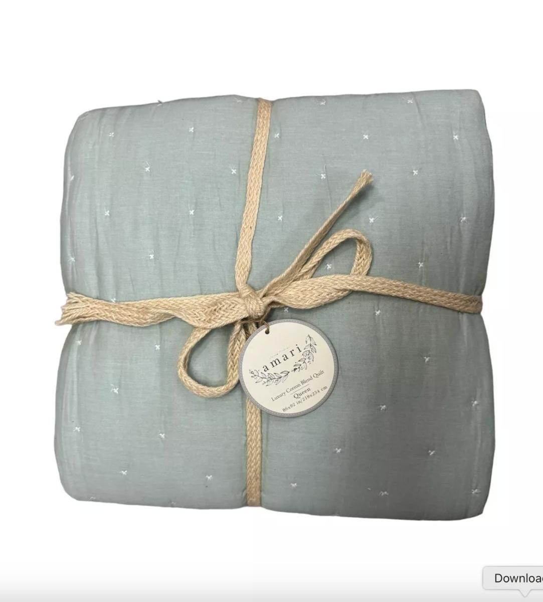 Amari Queen Size Luxury Cotton Blend Quilt Seafoam Green & White Cross ...
