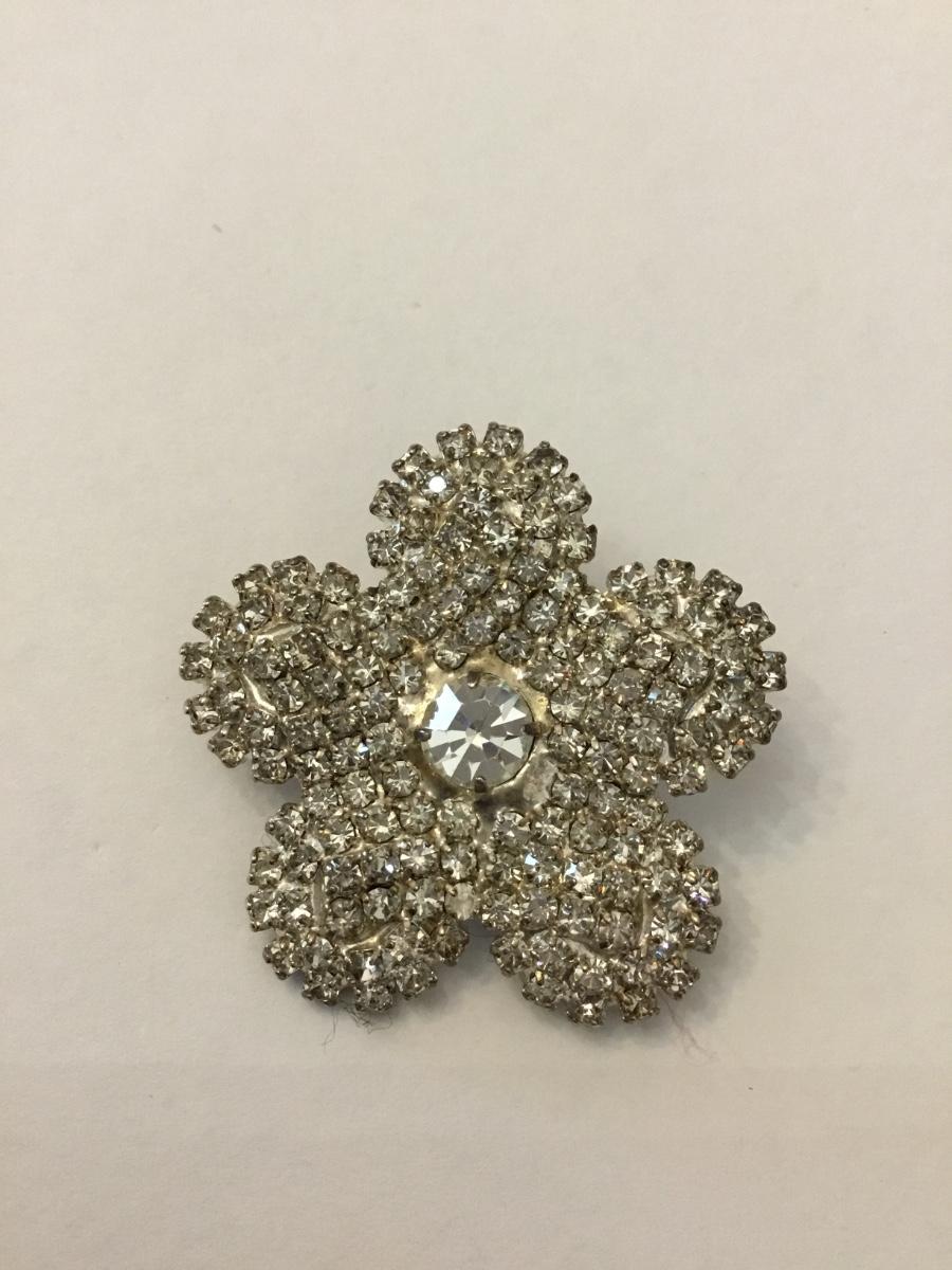 Vintage, flower, rhinestone brooch/pin | EstateSales.org