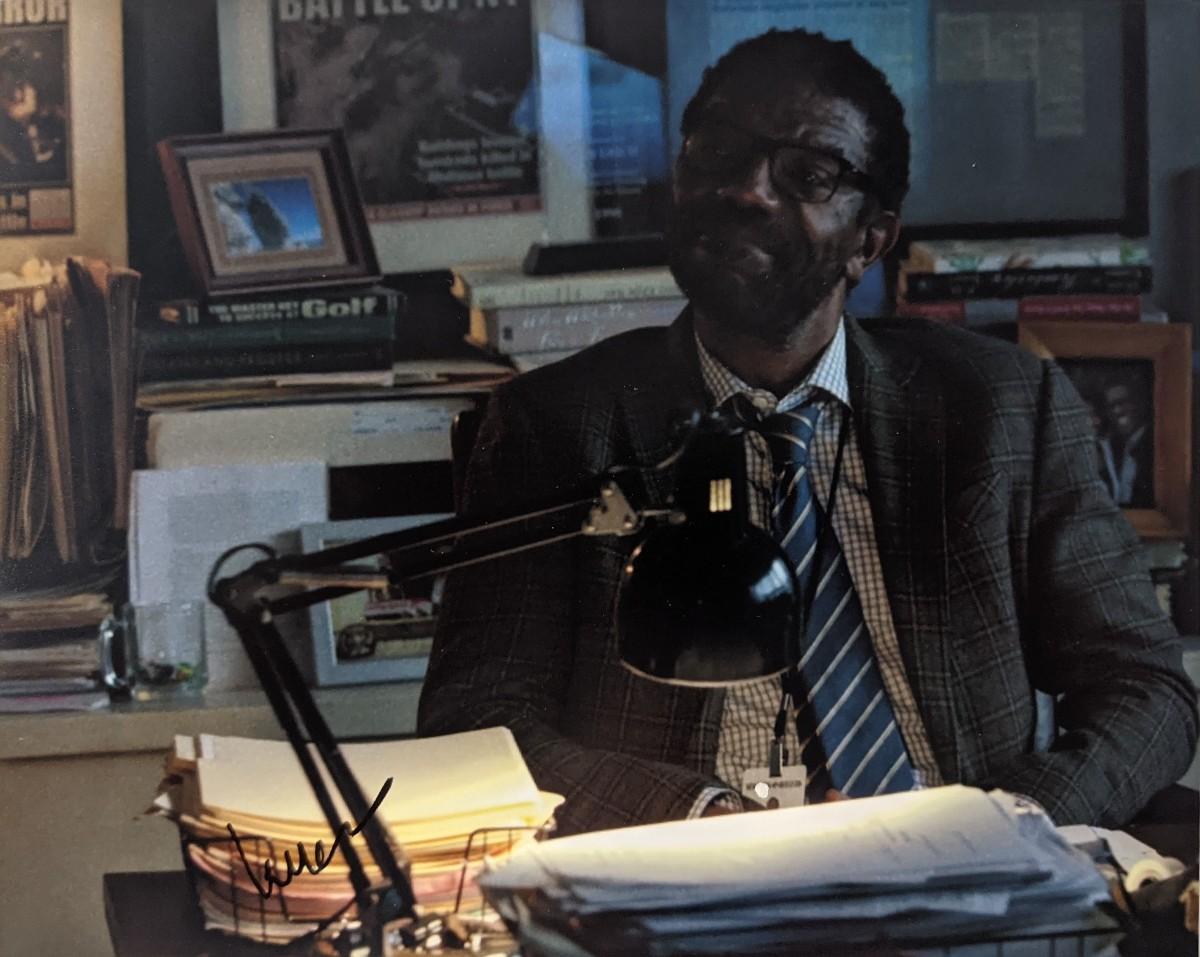 Vondie Curtis-Hall signed photo | EstateSales.org