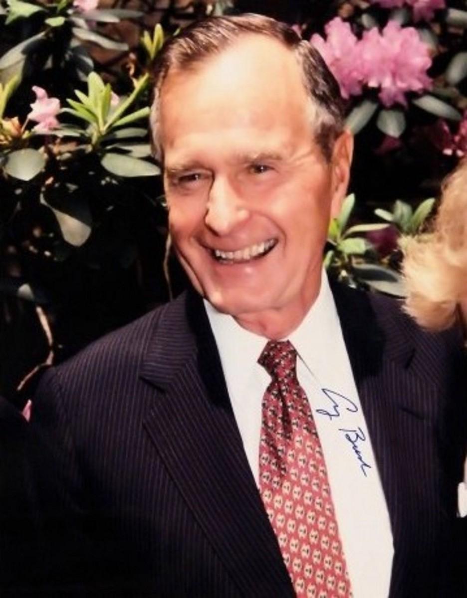 George Bush signed portrait photo | EstateSales.org