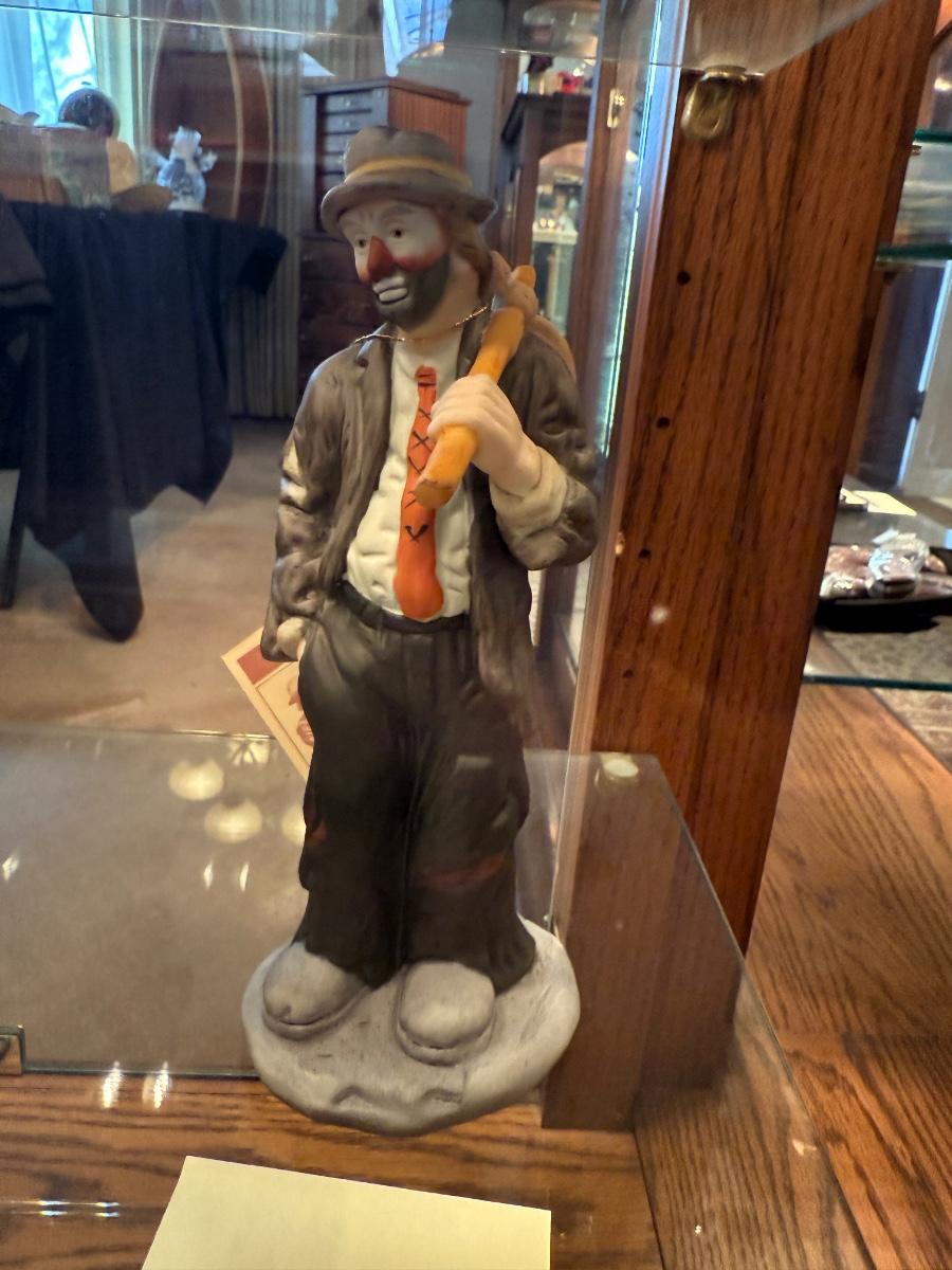 Emmit Kelly ceramic clown as a Hobo | EstateSales.org