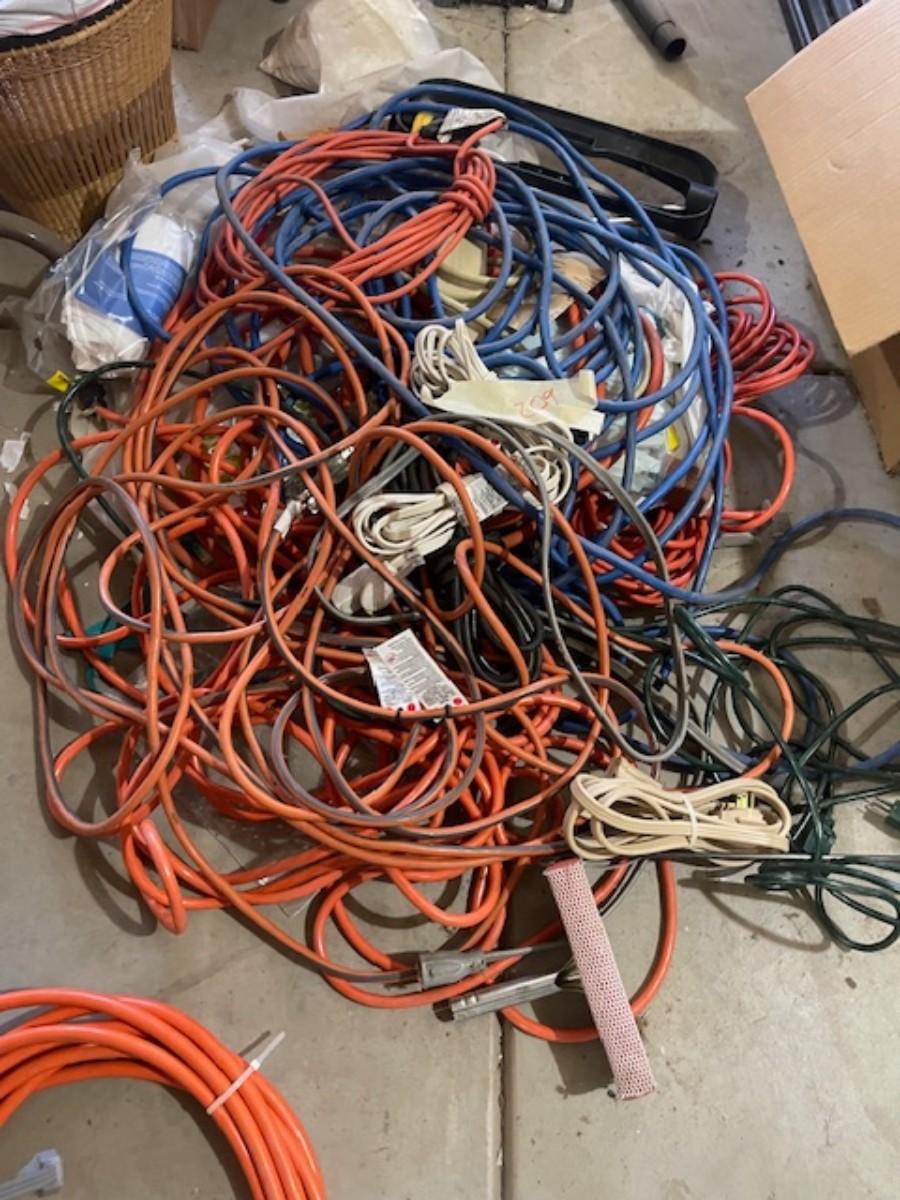 Electric Cords | EstateSales.org