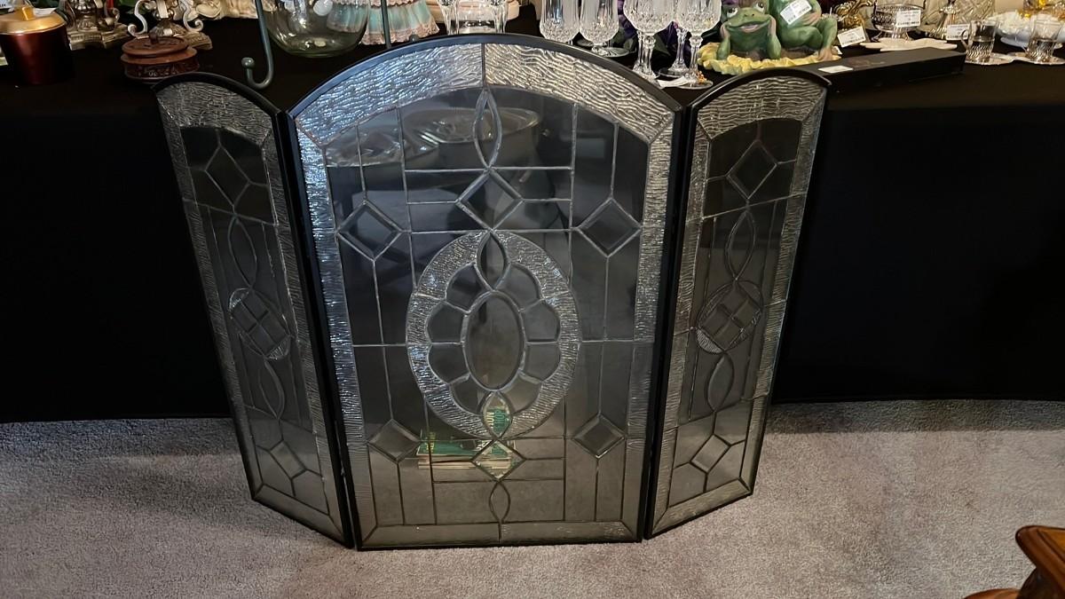 Elegant Stained Glass Fireplace Screen | EstateSales.org