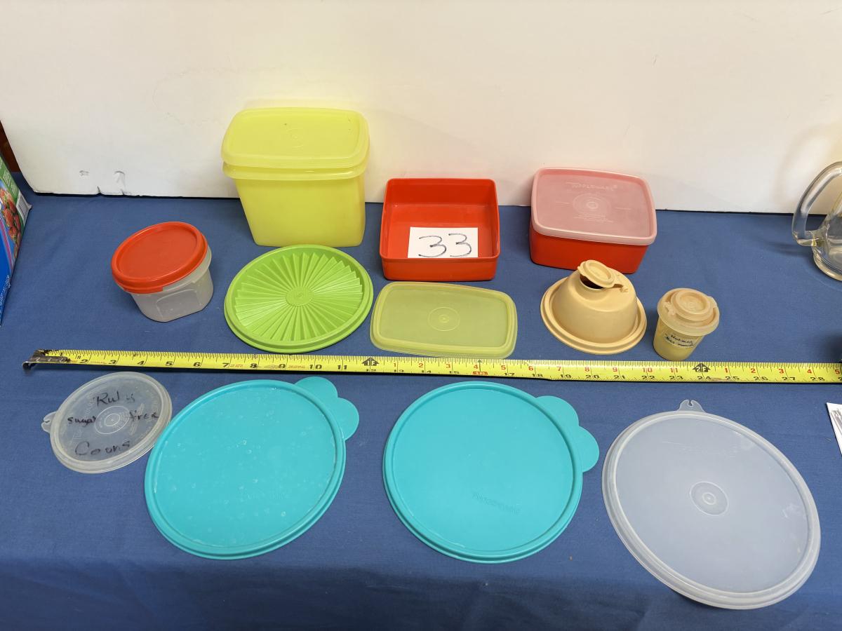 Tupperware Lot | EstateSales.org