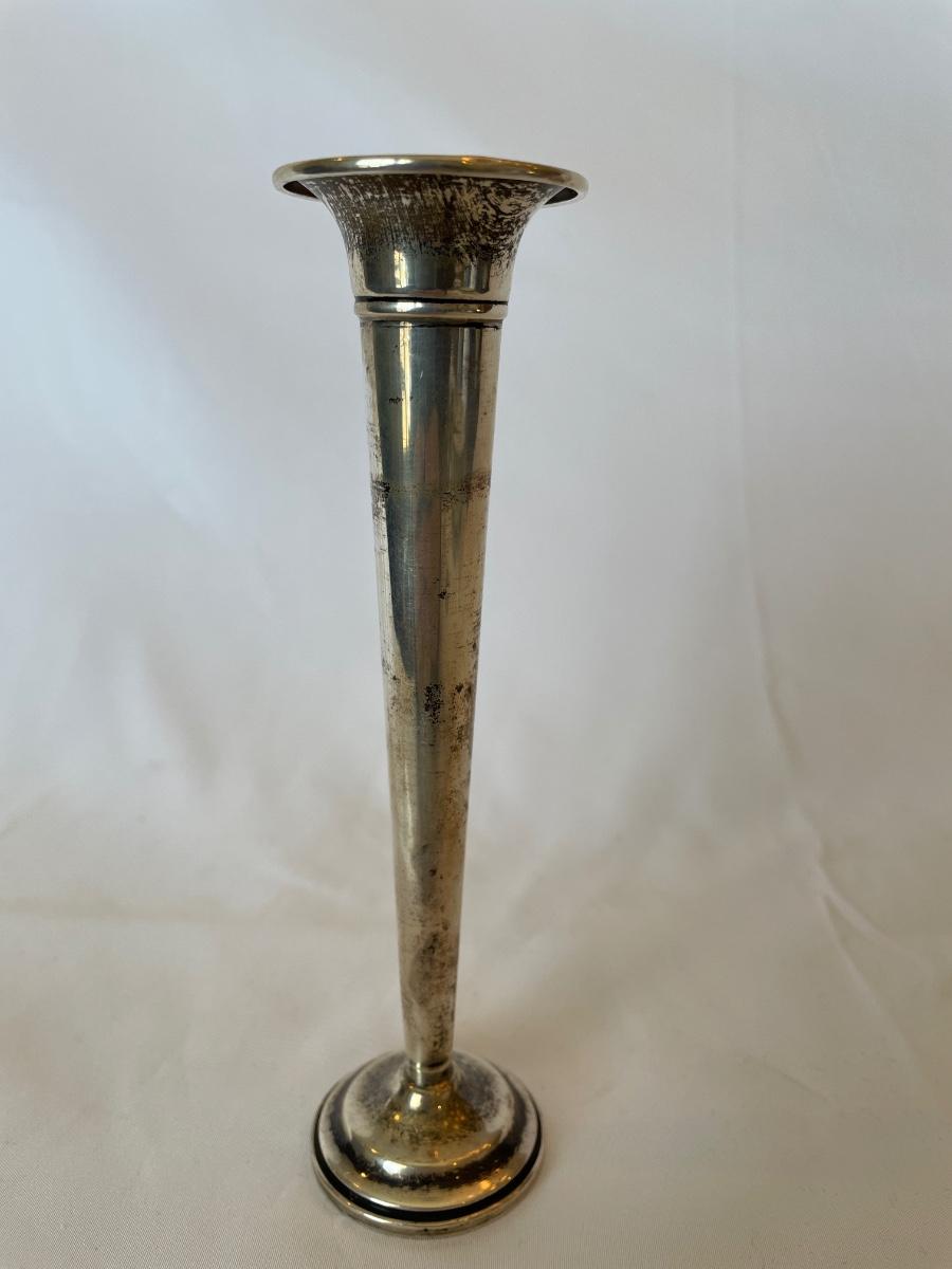Priesner Sterling Weighted Bud Vase | EstateSales.org