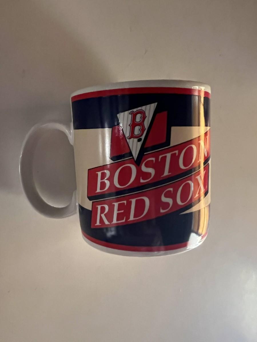 Boston Red Sox coffee mug | EstateSales.org