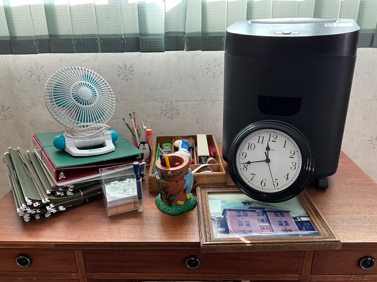 Royal Crosscut Paper Shredder, clock, fan, office supplies ...