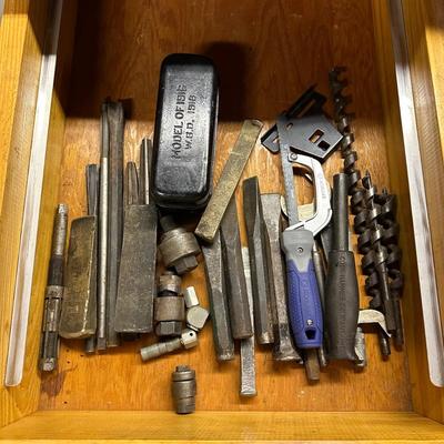 LOT 65B: Hand Tool Collection - Files, Chisels & More | EstateSales.org