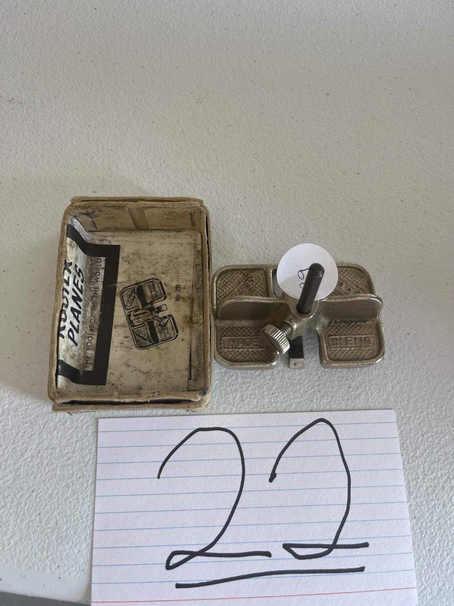 Stanley 271 router planes | EstateSales.org