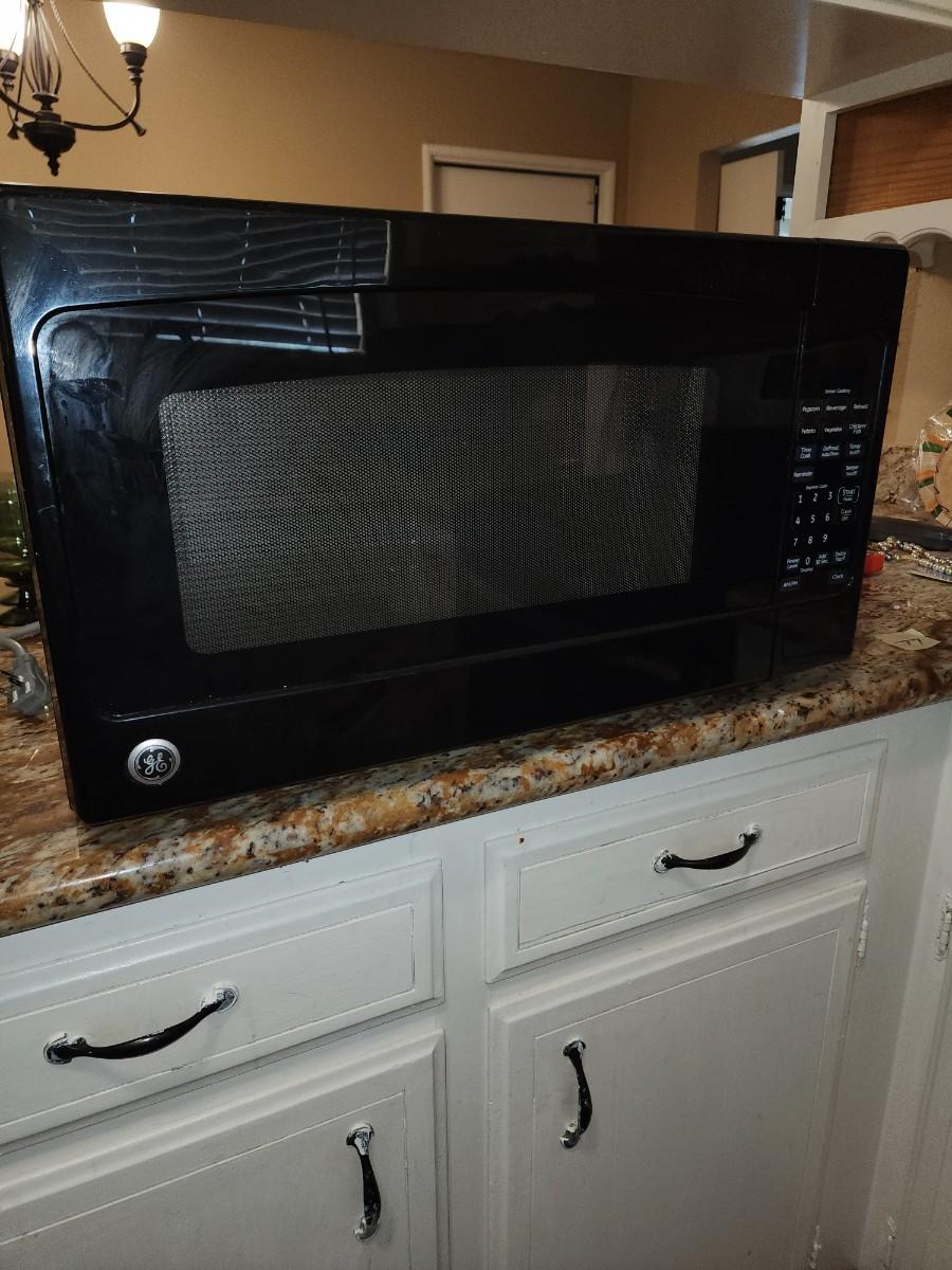 GE Microwave | EstateSales.org