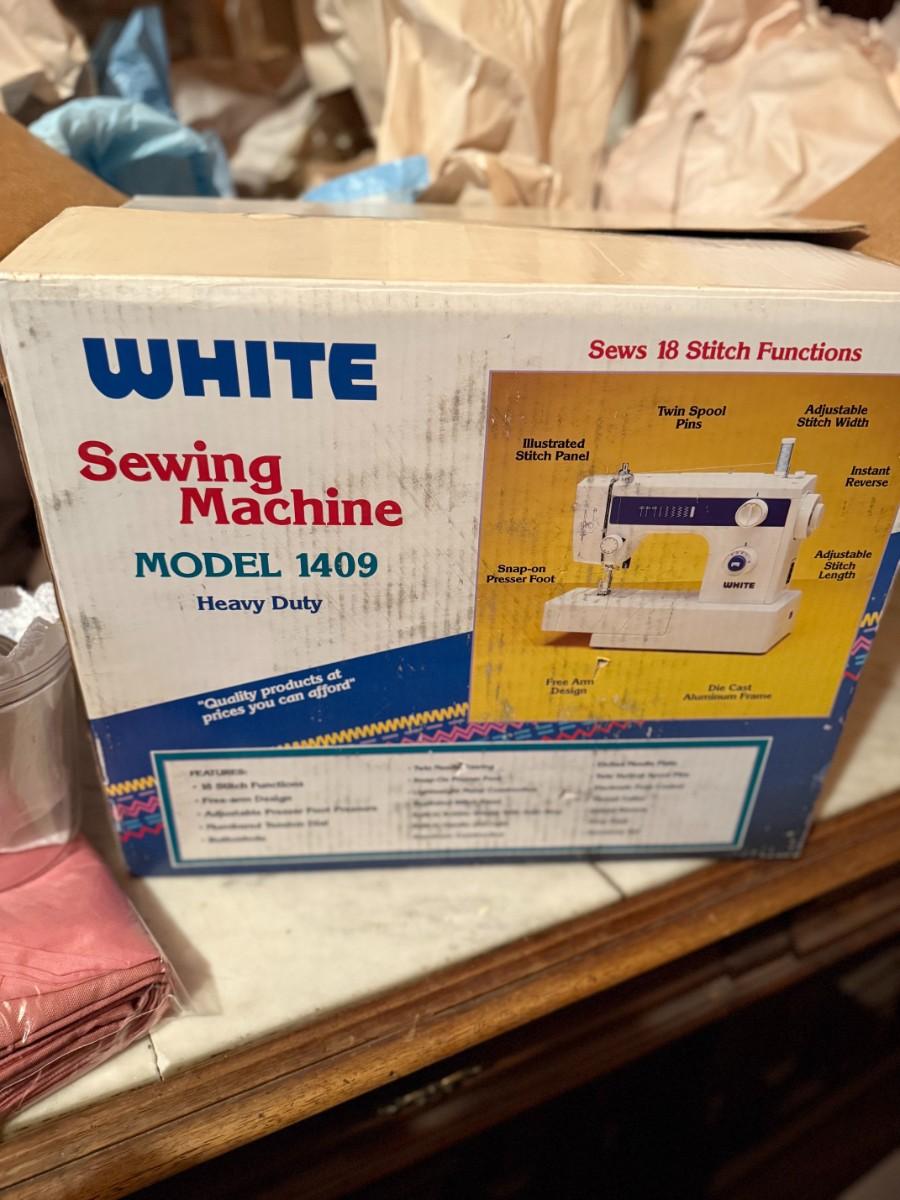 White Sewing Machine w/ Power Cord And Foot Pedal Model Number 1409 ...