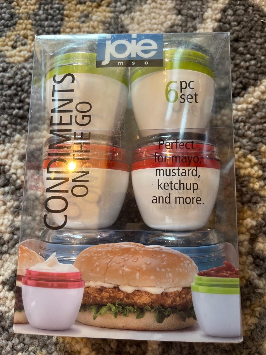 Condiments on the go 6pc set | EstateSales.org