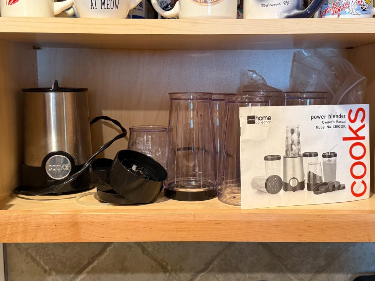 Cooks Power Blender | EstateSales.org