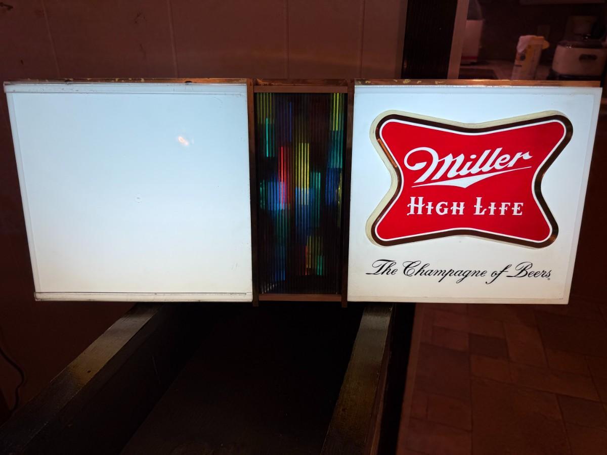 Miller High Life Lighted Sign | EstateSales.org