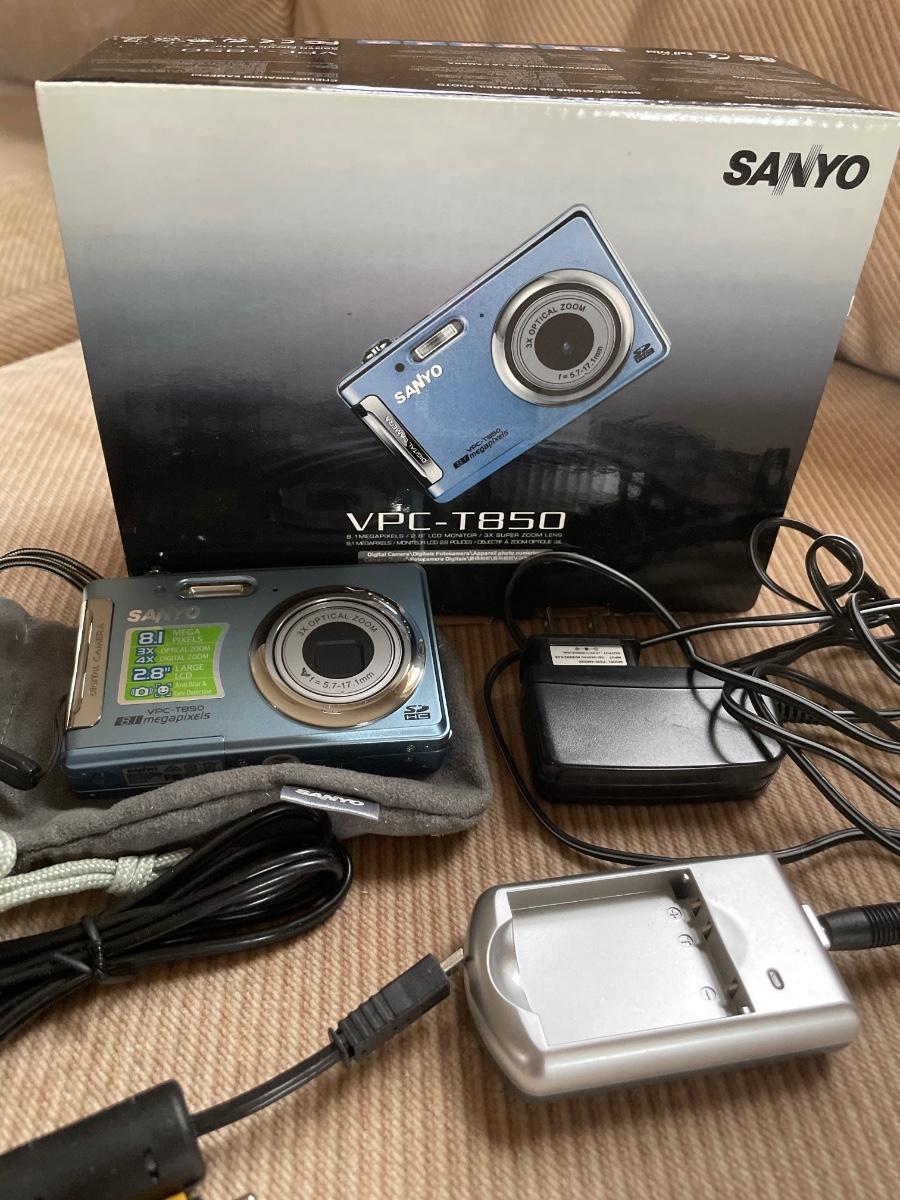 Sanyo digital camera | EstateSales.org