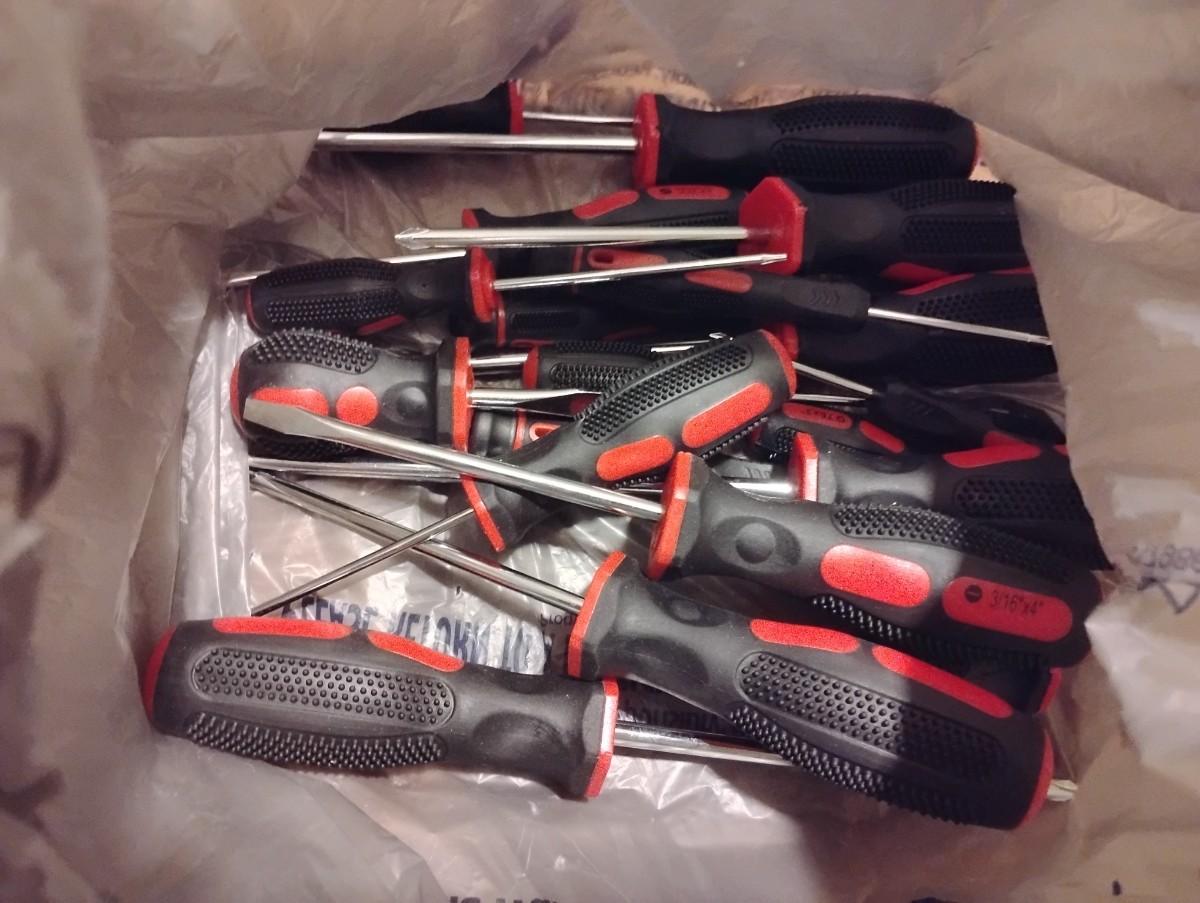 Set of Screwdrivers | EstateSales.org