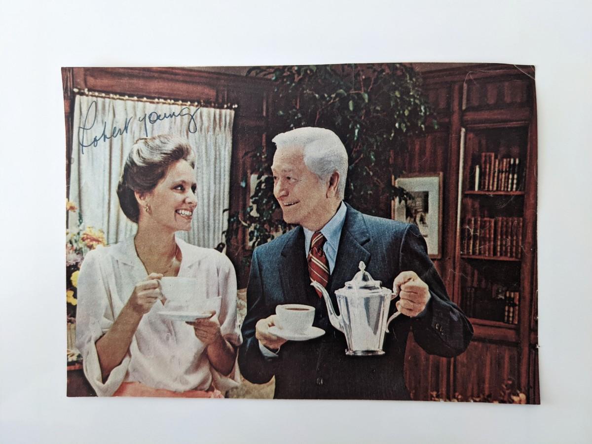 Robert Young signed photo | EstateSales.org