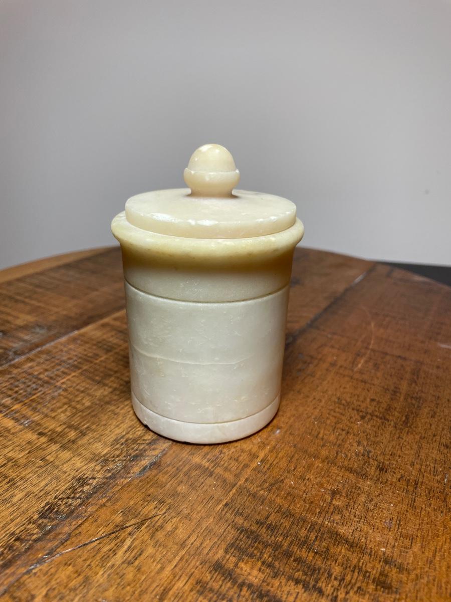Alabaster pot | EstateSales.org