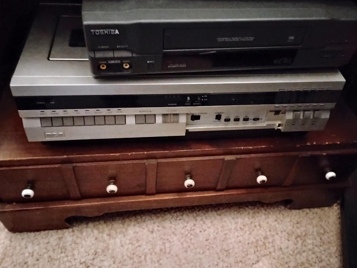 RCA Selectivision top loading VCR | EstateSales.org