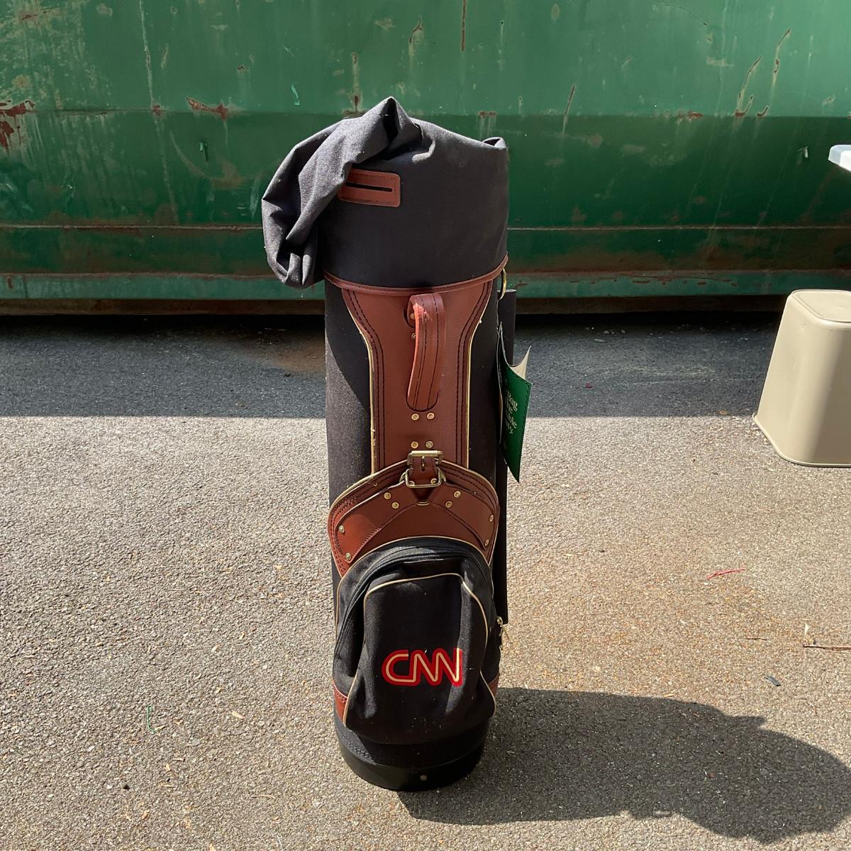 G1205 CNN New With Tag Golf Bag | EstateSales.org