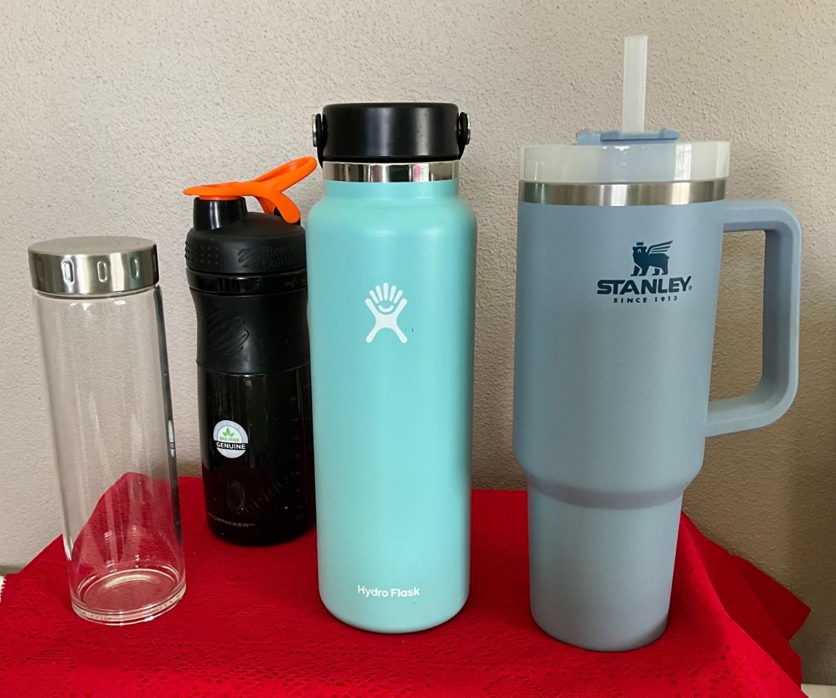 Stanley Adventure Quench Tumbler, Hydro Flask 32oz Water Bottle, plus ...