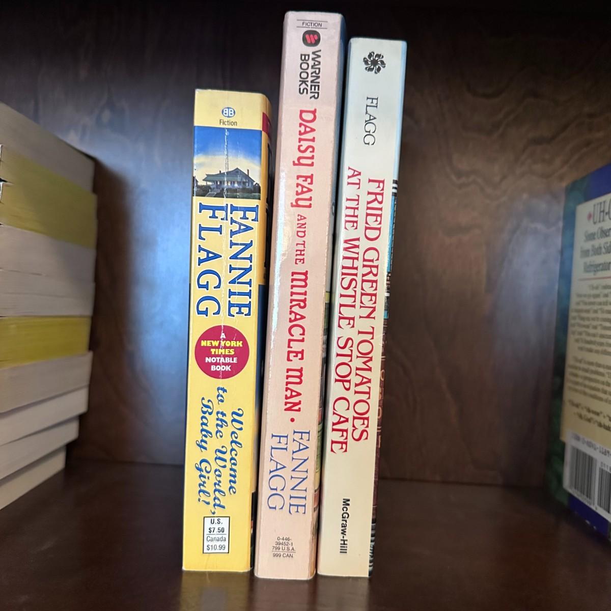 Lot of Books - Author Fannie Flagg (3) | EstateSales.org