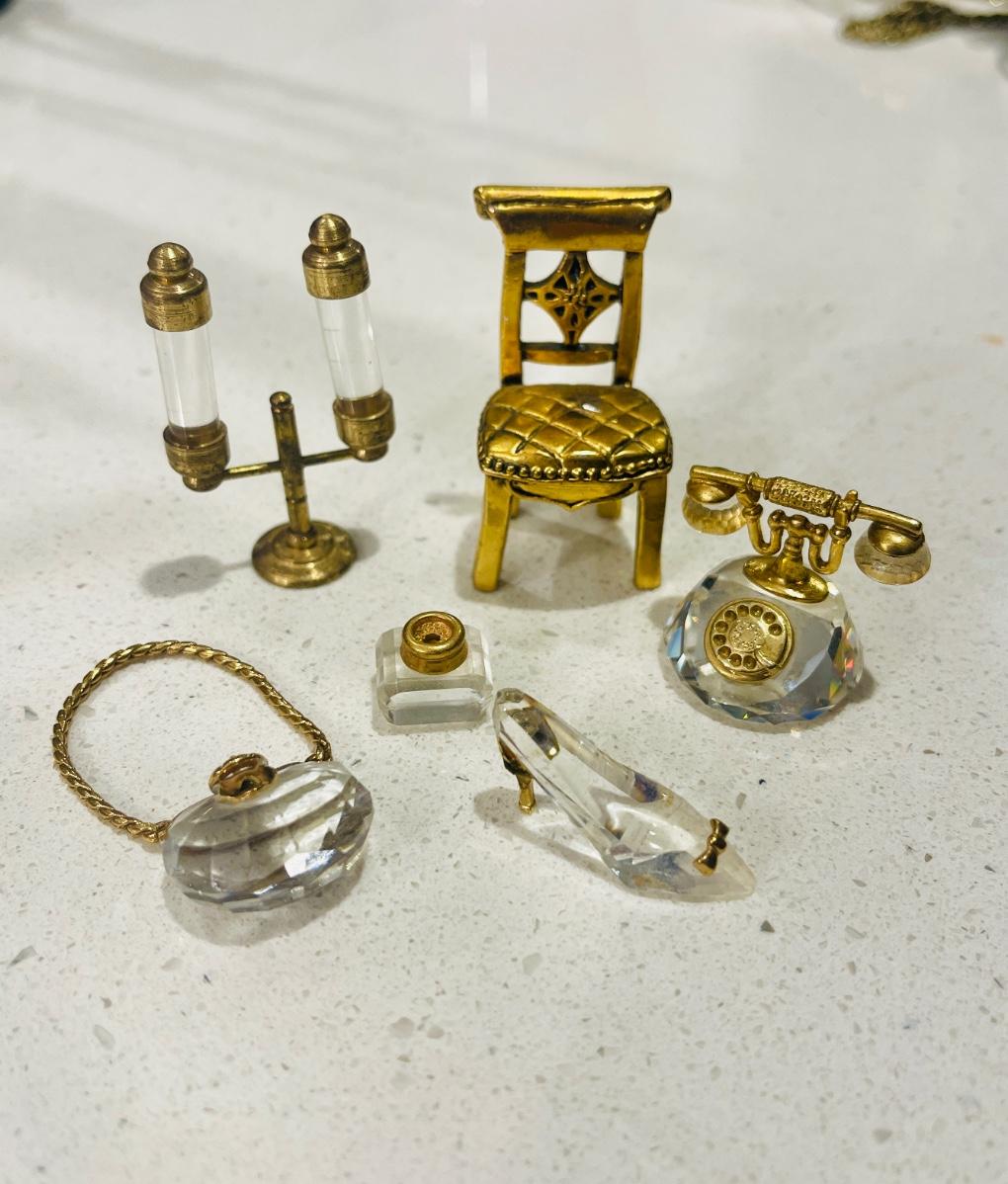 Mini Lot | EstateSales.org