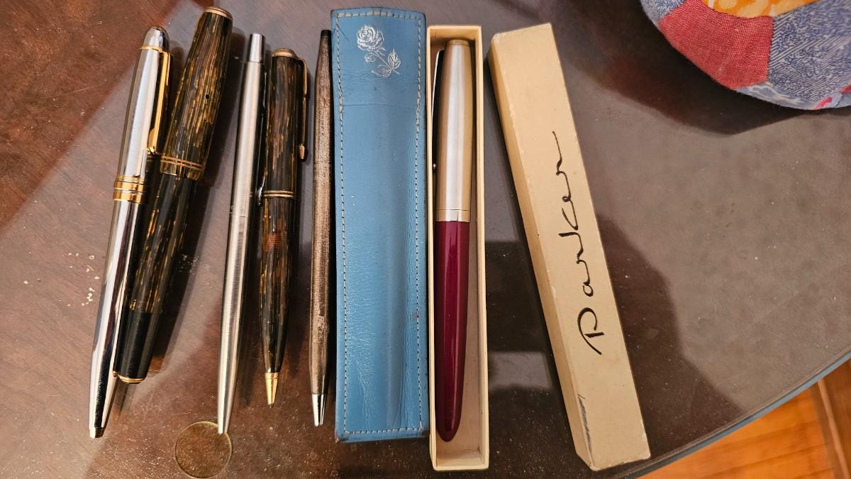 Old Pens | EstateSales.org