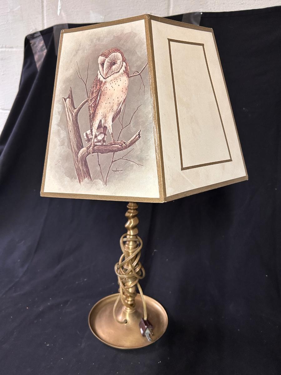 Leviton Table Lamp | EstateSales.org