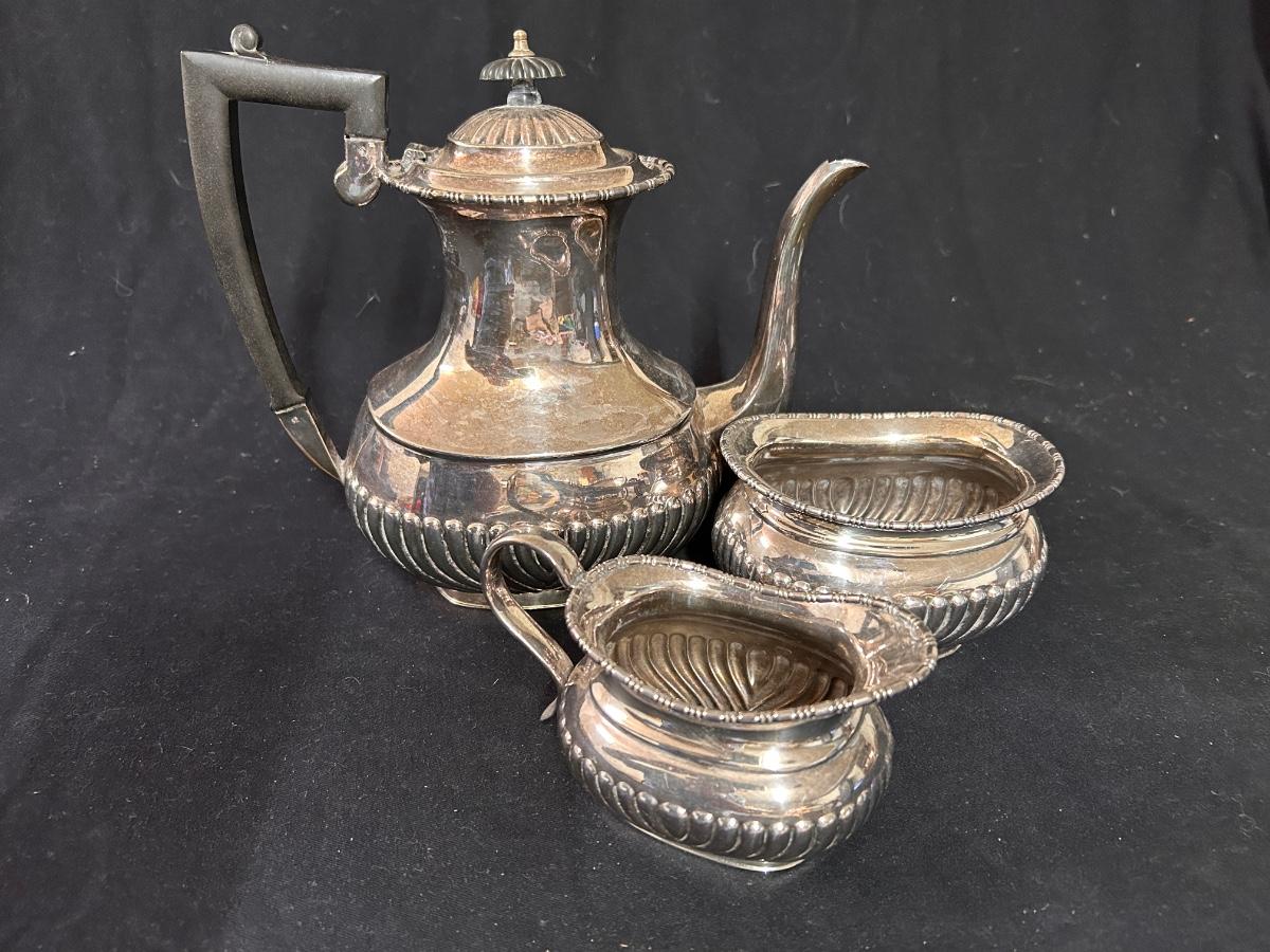Sheffield silverplate coffee serving pieces (4) | EstateSales.org