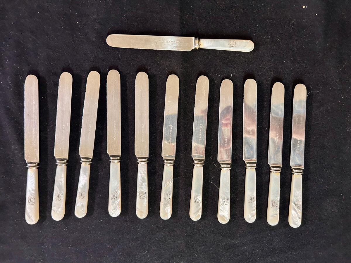 Set of 12 Gotham silver-plate knives | EstateSales.org