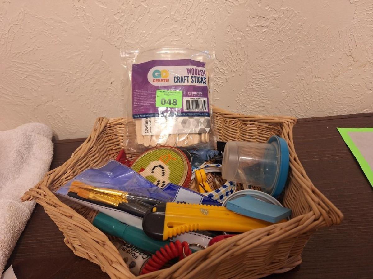 Misc. Craft items | EstateSales.org