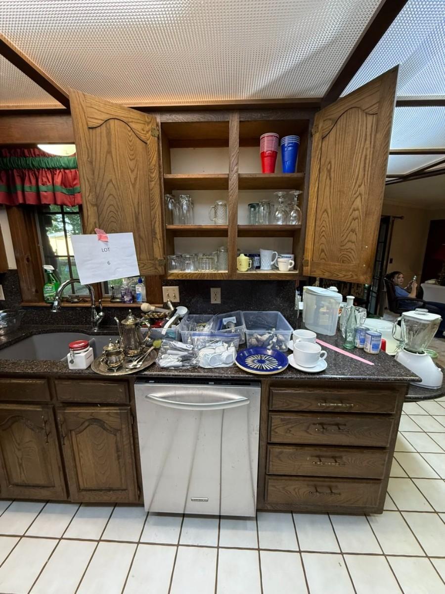 Kitchen Items | EstateSales.org