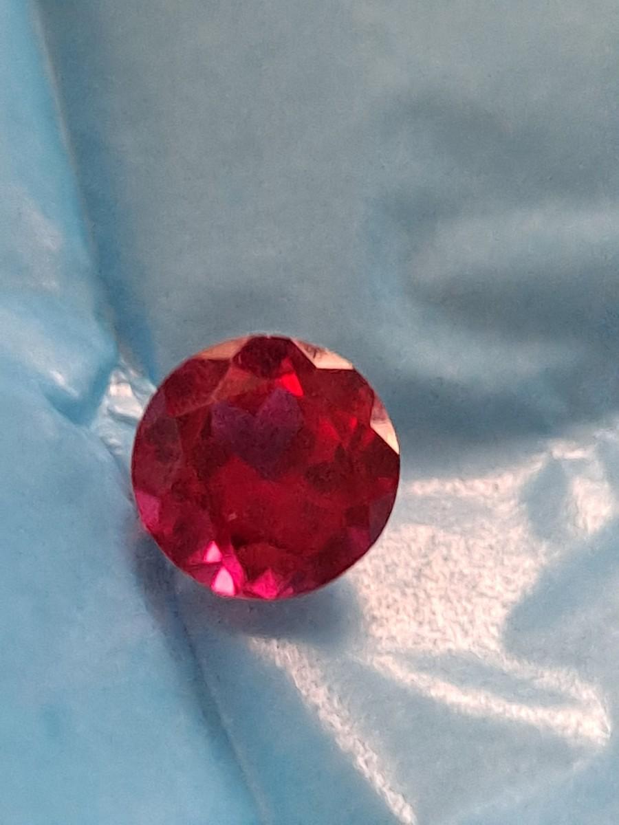 GIA CERTIFIED Lab Grown Ruby 1.71 cts | EstateSales.org