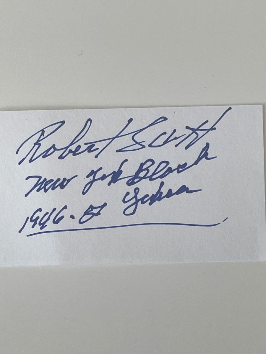 Baseball player Robert Scott autograph note | EstateSales.org