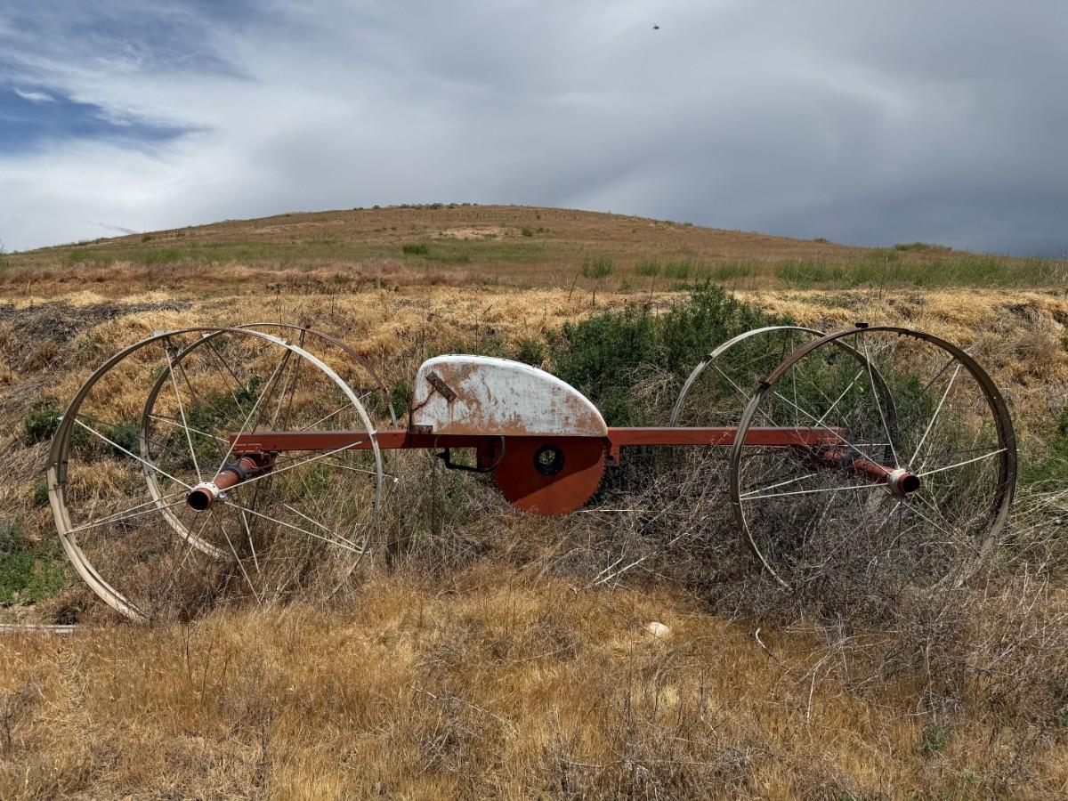 Vintage Wheel Line Irrigation Cart | EstateSales.org