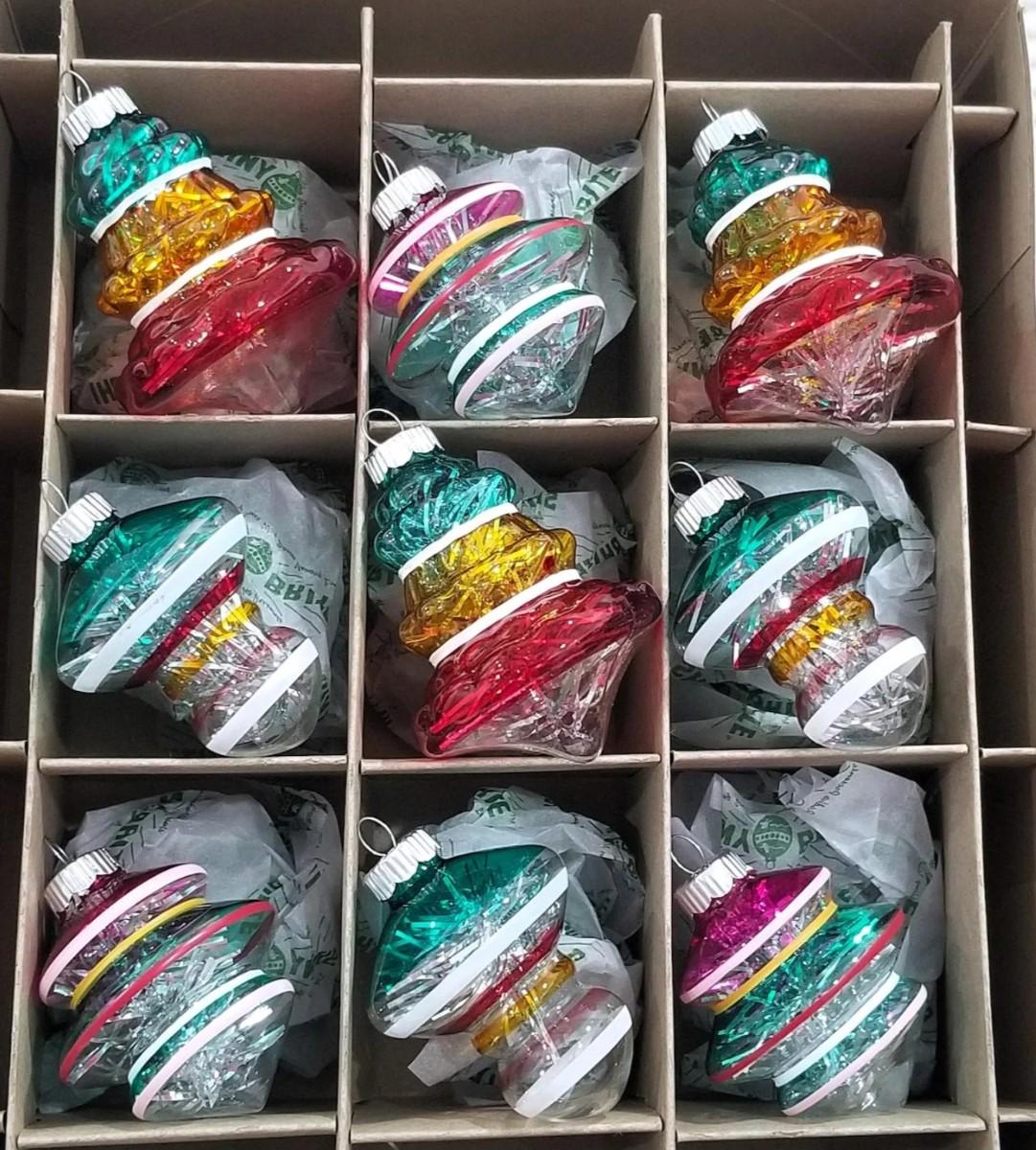 Shiny bright Christmas ornaments | EstateSales.org
