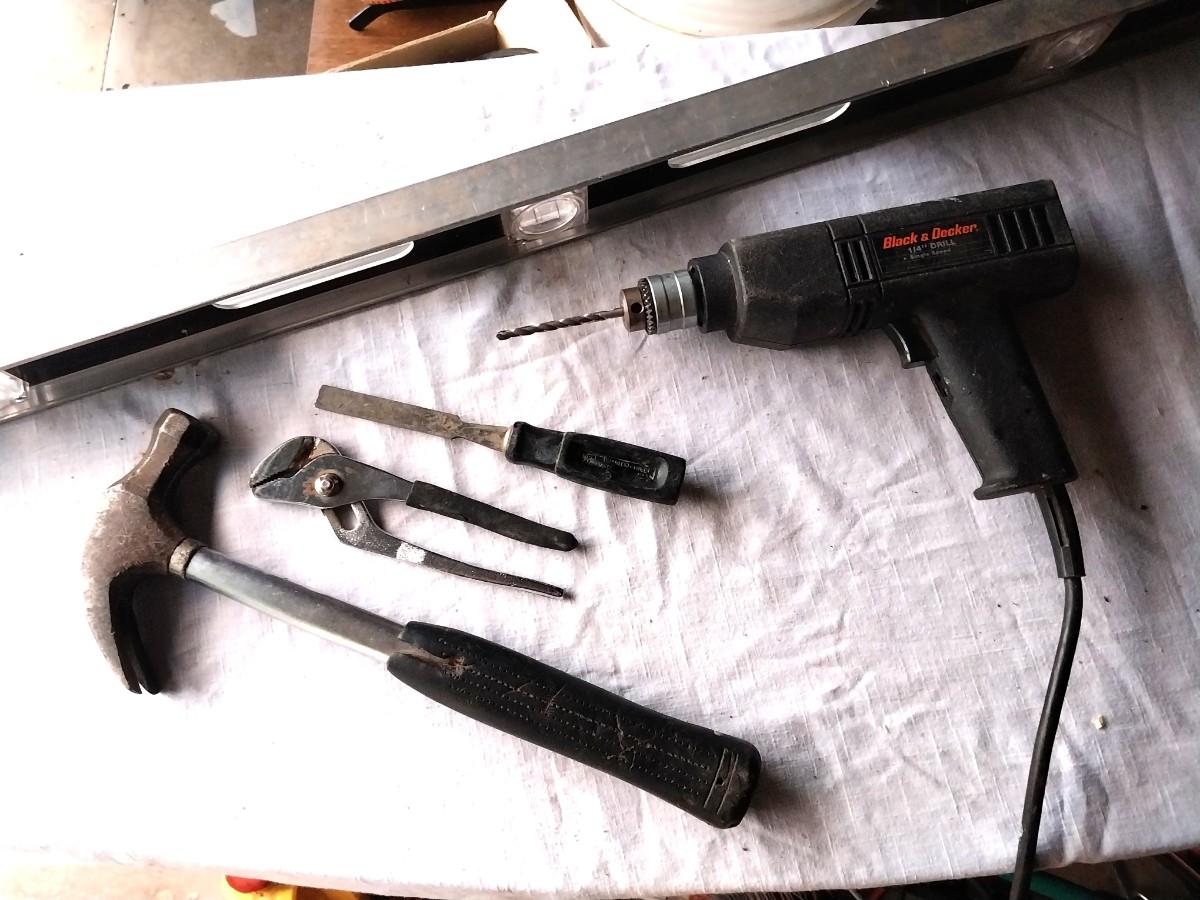 ELECTRIC DRILL-LEVEL-HAND TOOLS | EstateSales.org