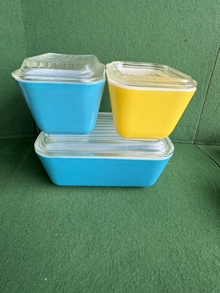 Vtg. Pyrex Refrigerator Dishes | EstateSales.org
