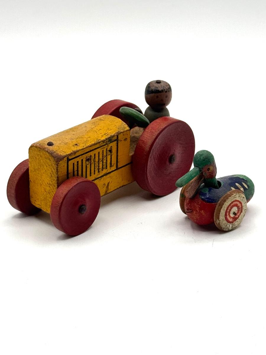 LOT 28: Vintage Strombecker Keystone Wood Toy Tractor and Wooden Pull ...