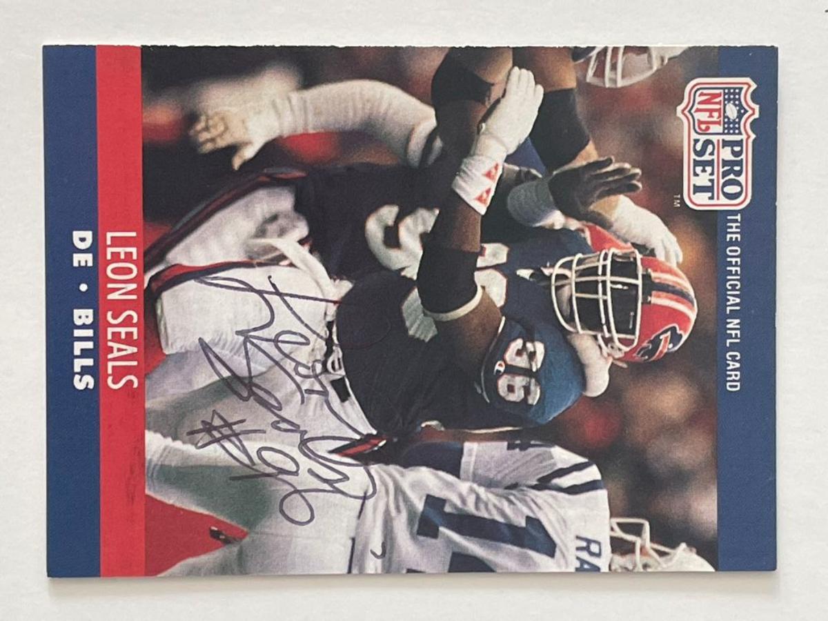 Buffalo Bills Leon Seals 1990 NFL #442 signed card | EstateSales.org