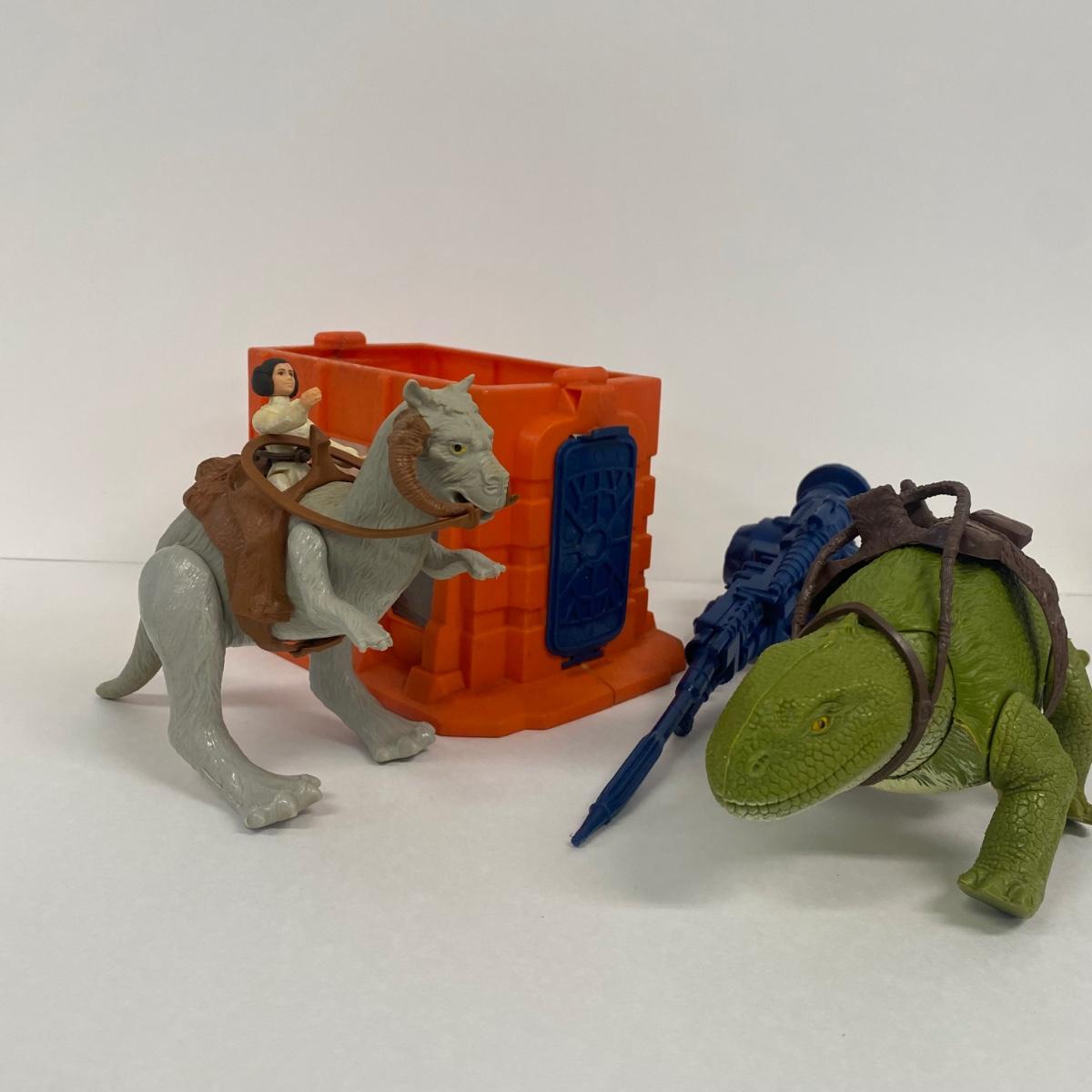 LOT 41: Vintage Star Wars Toys - Taun Taun, Dewback, Death Star Playset ...